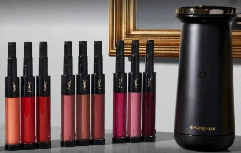 YSL Rouge Sur Mesure promete batom da cor que você quiser. Confira!